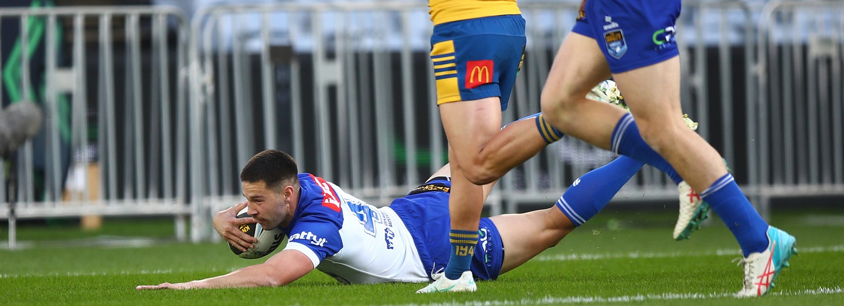 Dogs run riot in King's Birthday clash | NSWRL